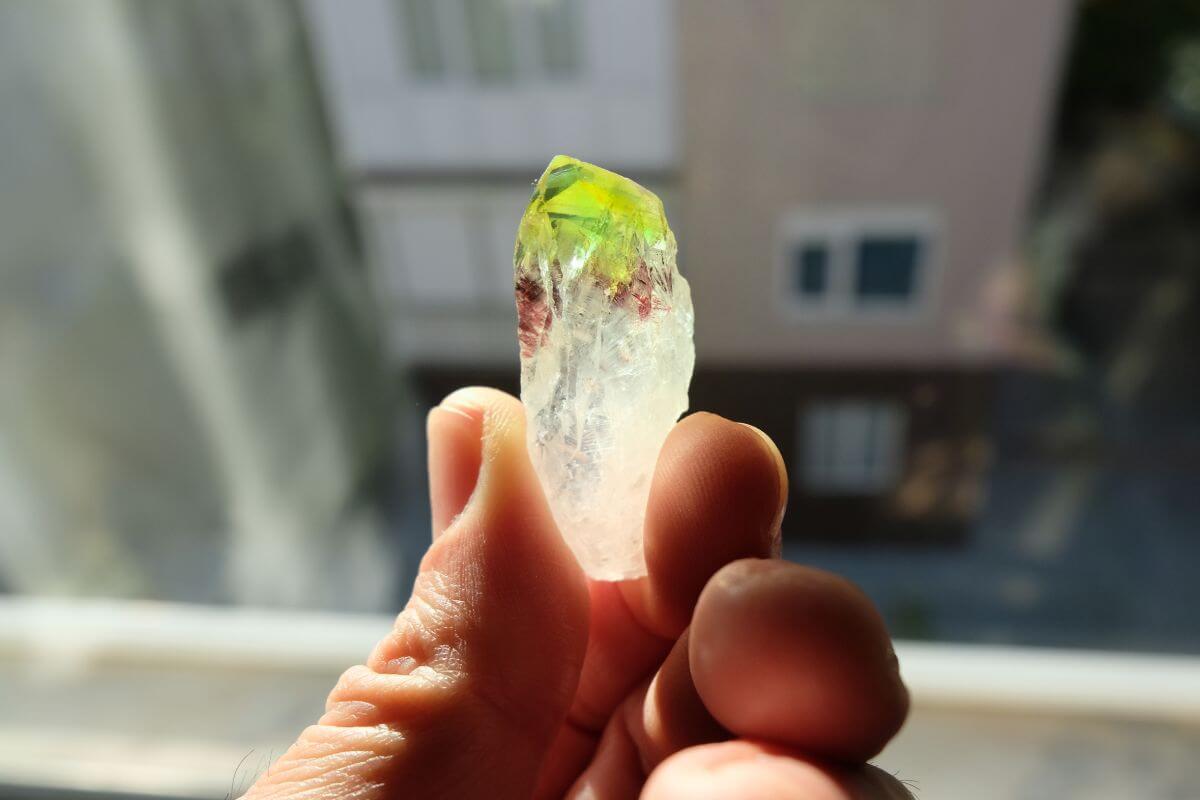 11 Best Crystals for the Heart Chakra & How to Use Them