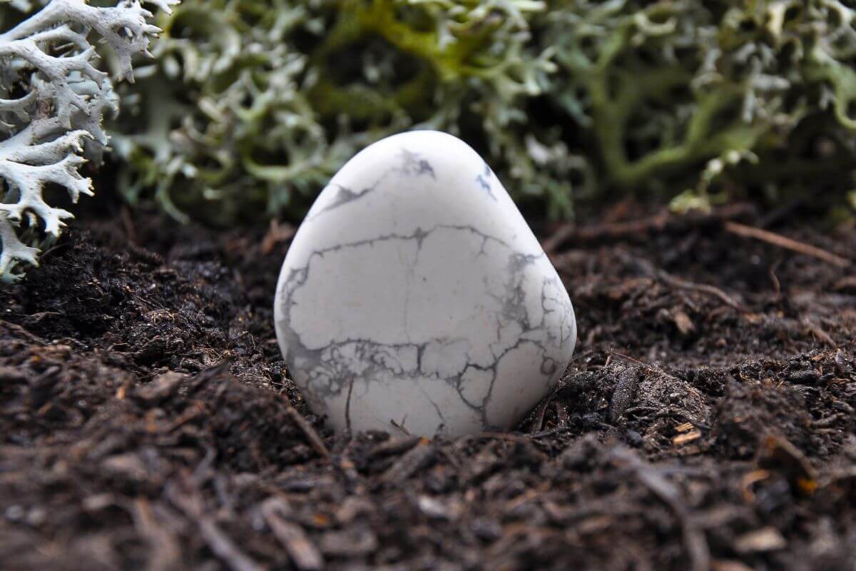 10 Best Crystals for Men & Masculinity [Complete Guide]