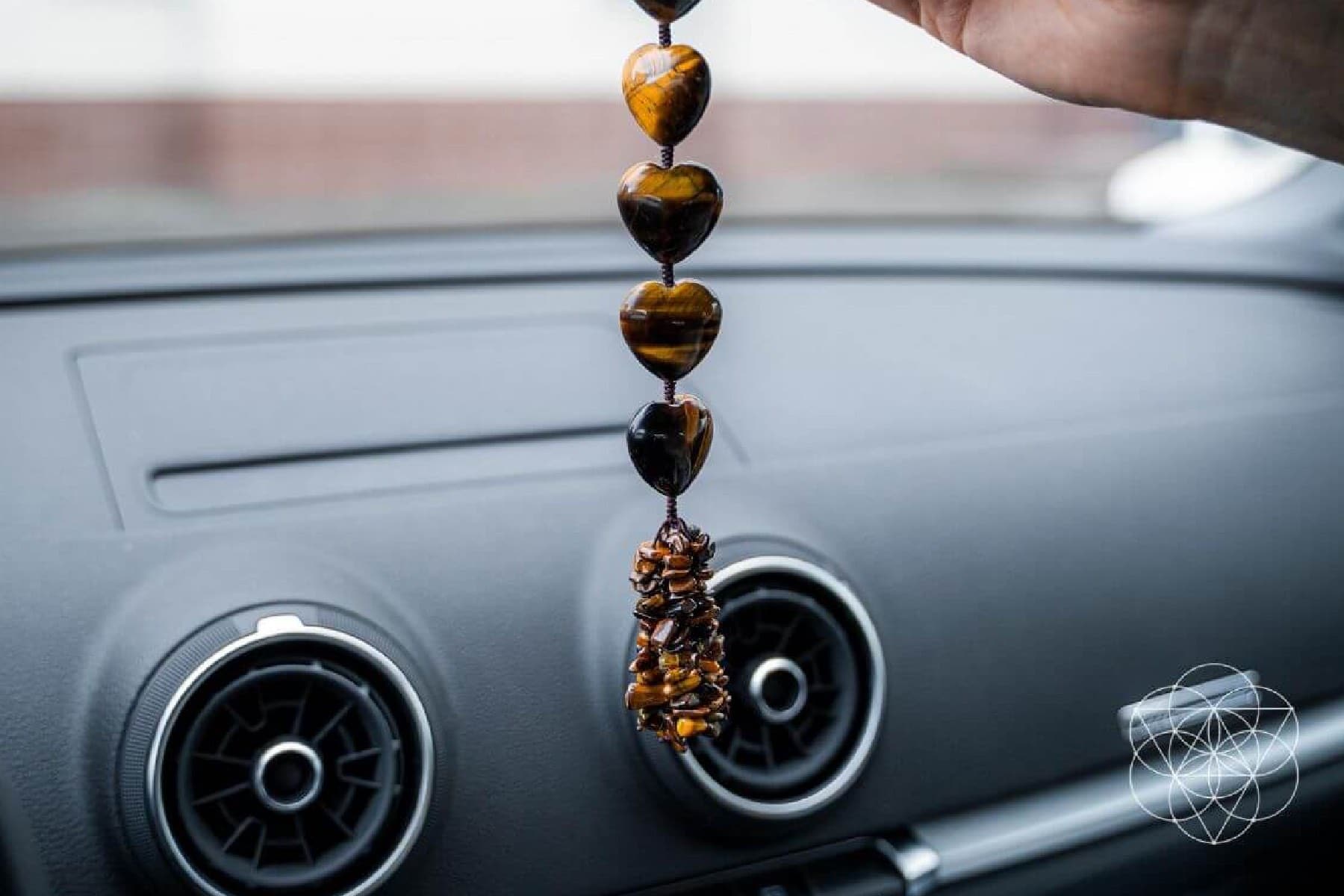 10 Best Crystals to Keep in Your Car & How to Use Them